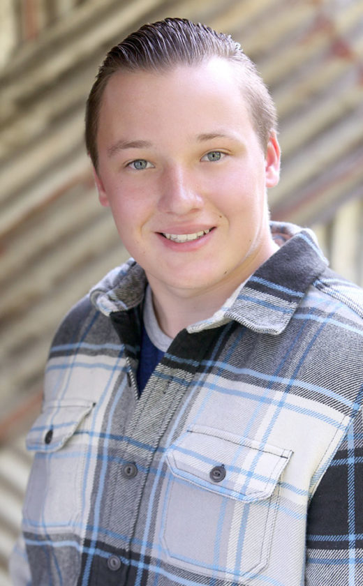 Wright, Swartout receive scholarships | News, Sports, Jobs - The Daily News